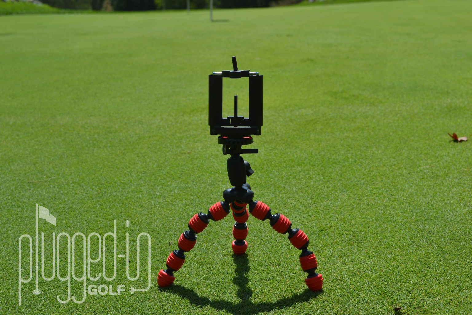 The Claw Travel Tripod Review - Plugged In Golf