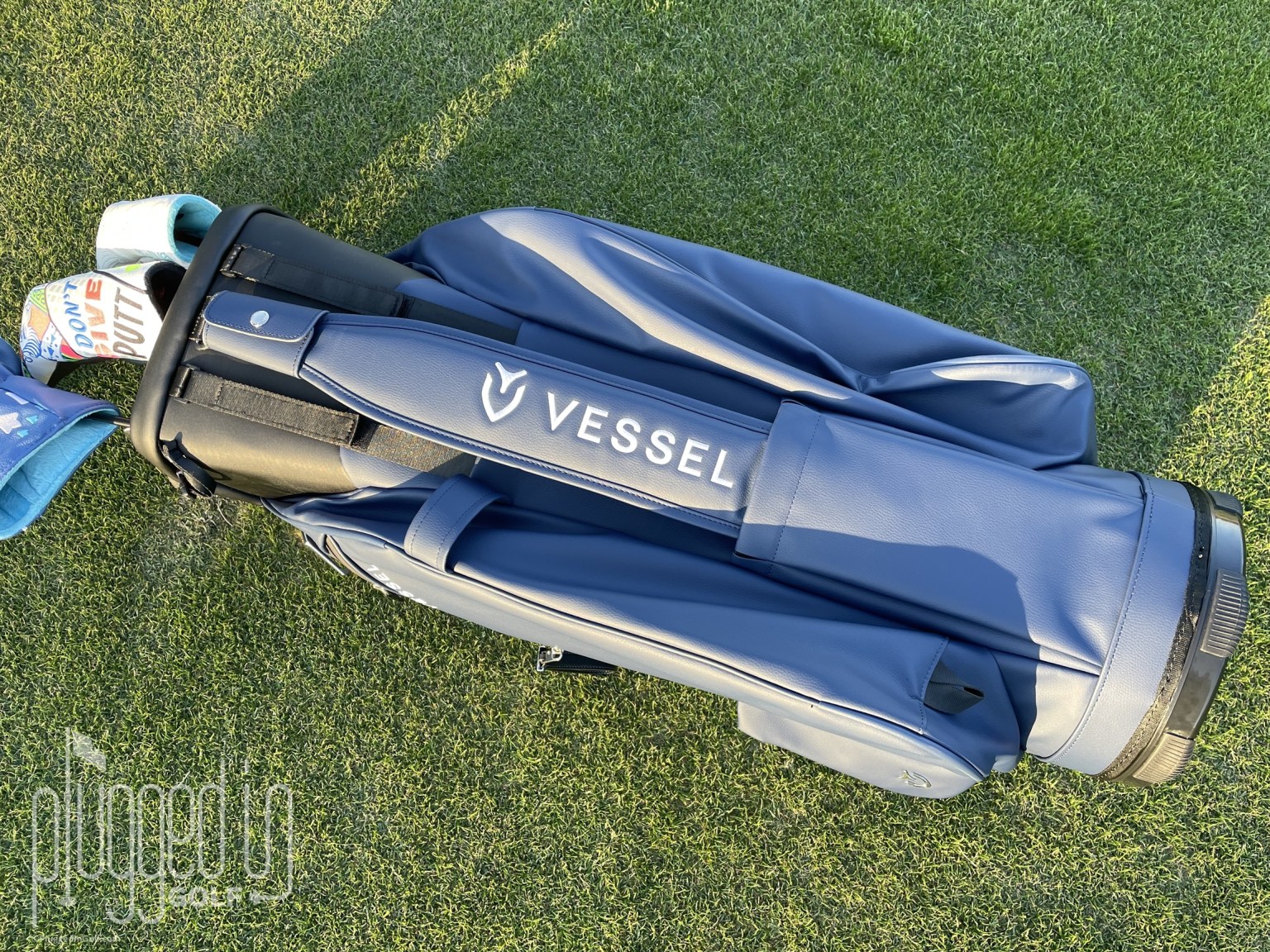 VESSEL Lux Cart II Golf Bag Review - Plugged In Golf